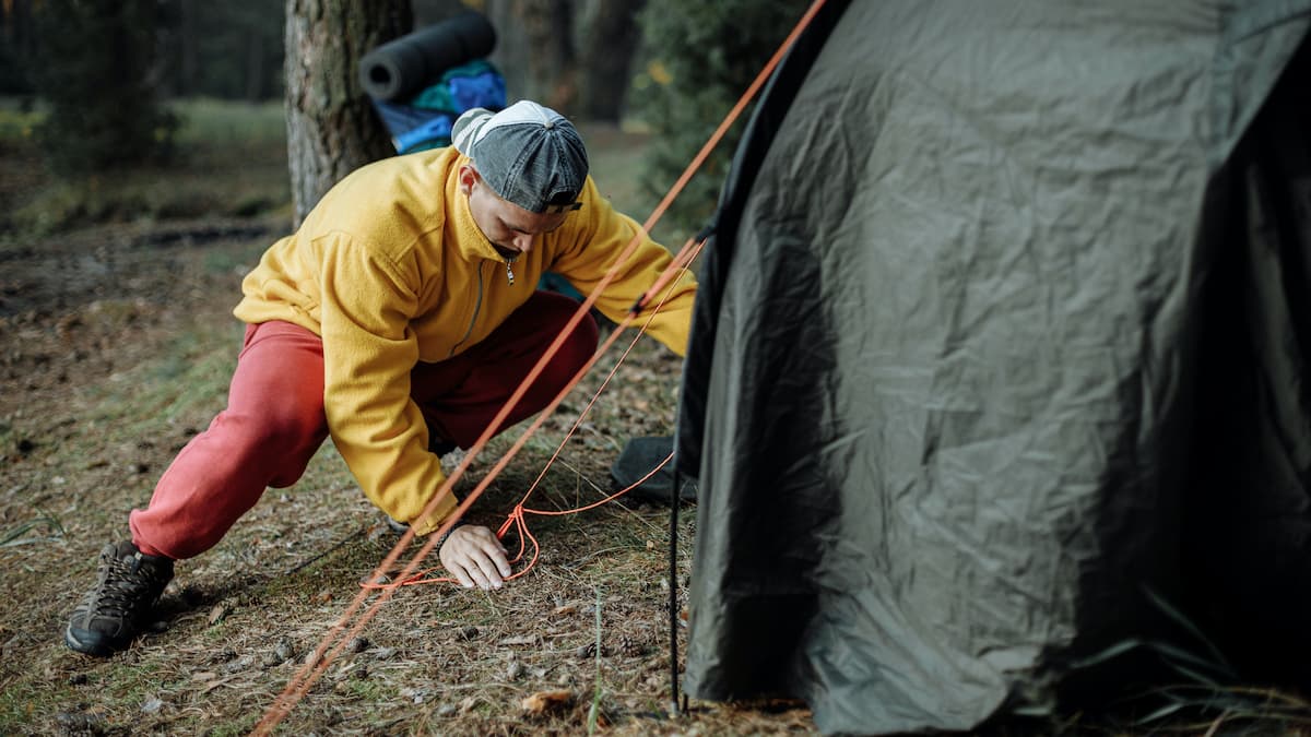 How To Level A Cot While Camping (5 Simple Tips) – GetOutsideWorld.com